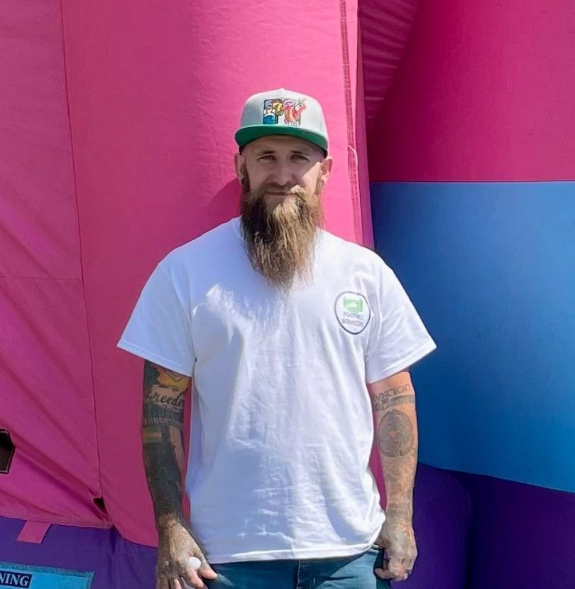 KKBN 93.5 FM – 93.5 KKBN Country