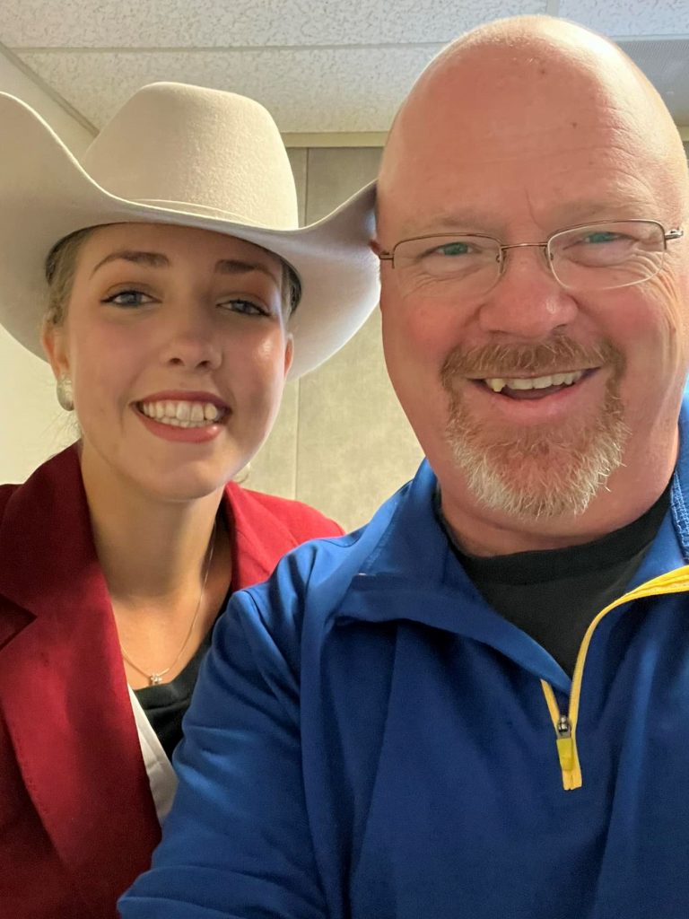 Mother Lode Round Up Queen Contestant KaeLee Gates Stopped By The Cabin ...