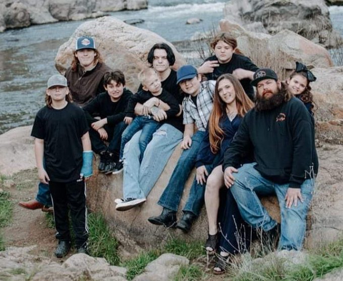 KKBN 93.5 FM – 93.5 KKBN Country