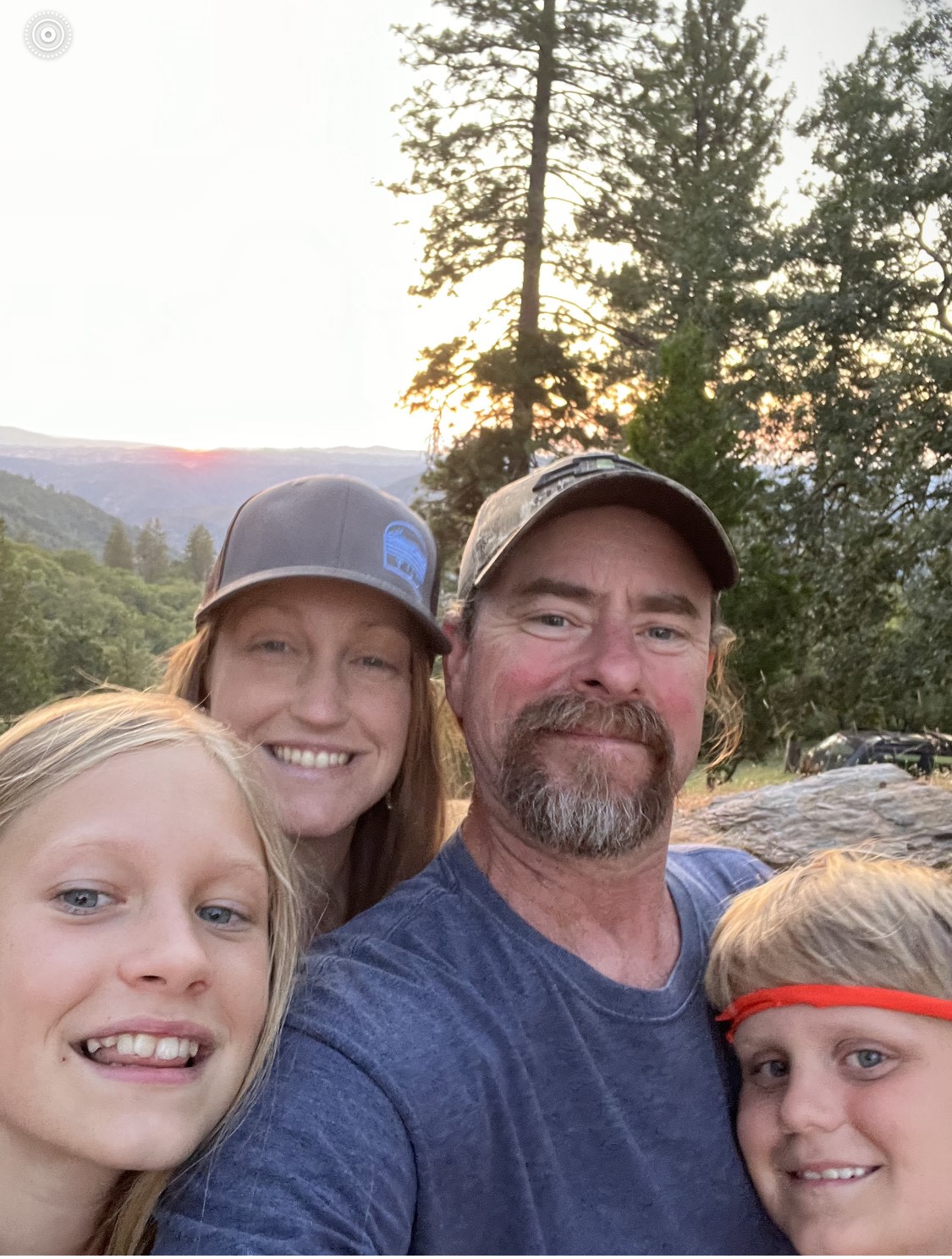 KKBN 93.5 FM – 93.5 KKBN Country