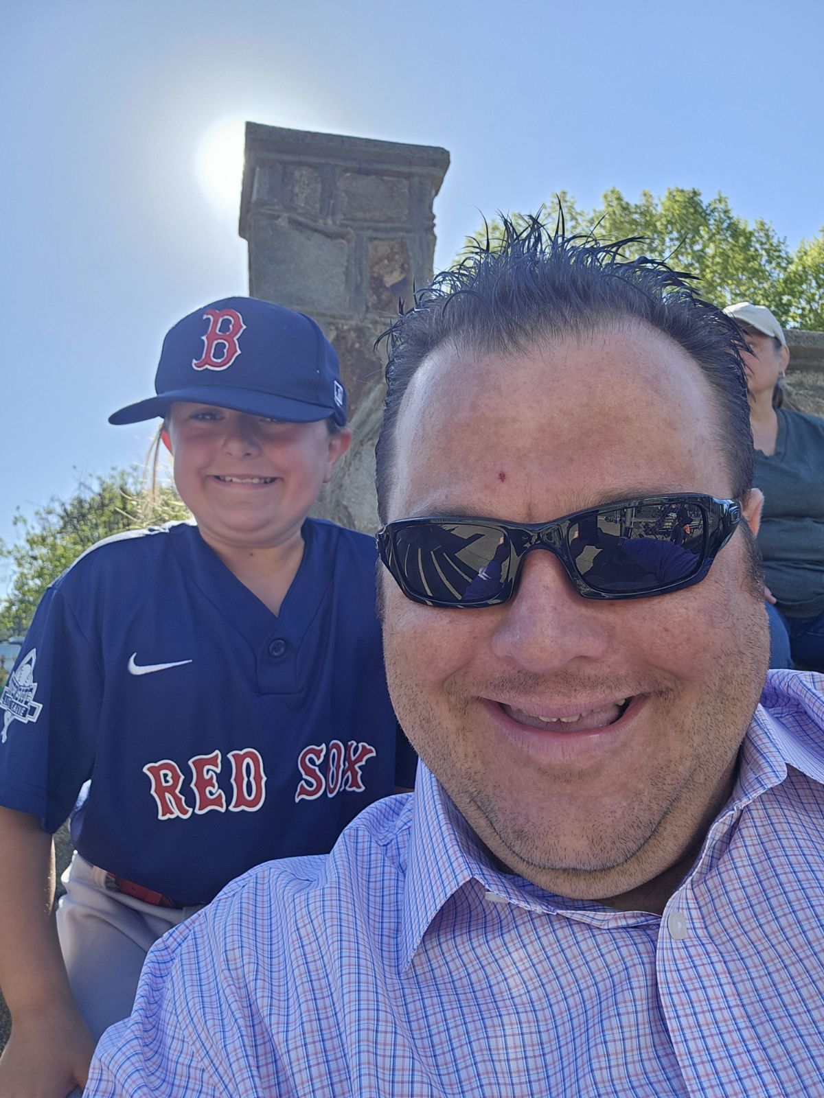 KKBN 93.5 FM – 93.5 KKBN Country