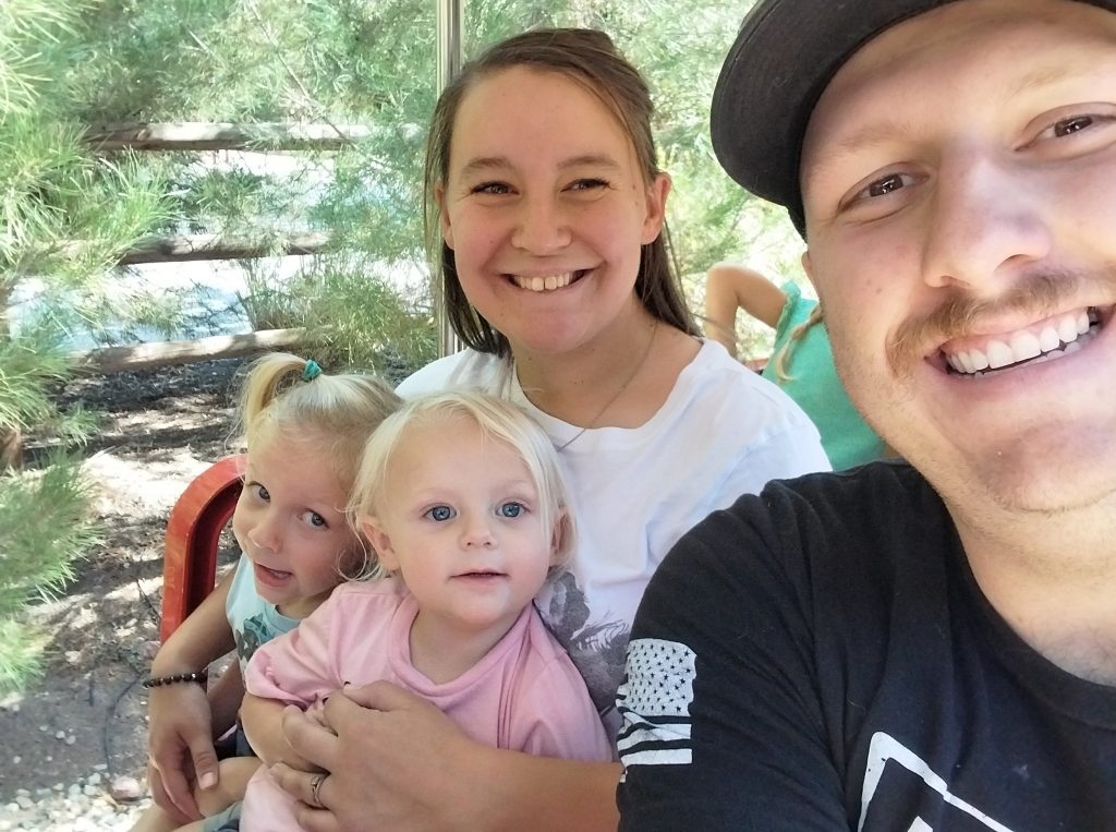 KKBN 93.5 FM – 93.5 KKBN Country